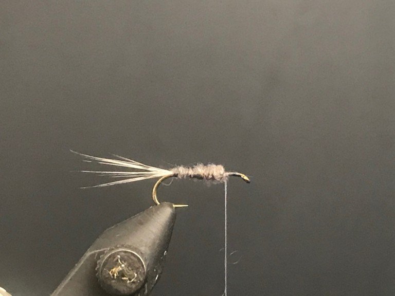 Tying a Parachute Adams Fly Pattern: Tying Instructions and Recipe