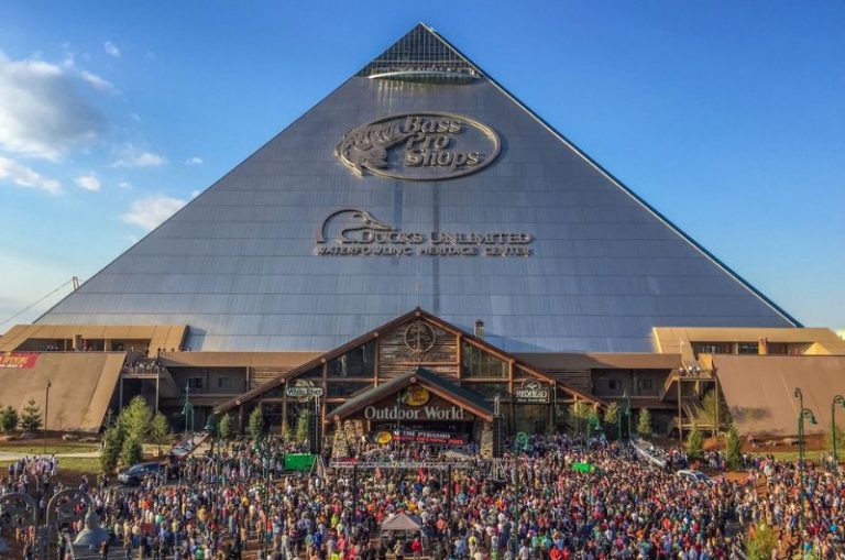 The World's Biggest Bass Pro Shop: A Visit To The Pyramid